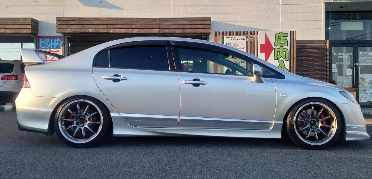 FD2 サーキット仕様でローダウン | 株式会社ヨコハマタイヤガーデン関東