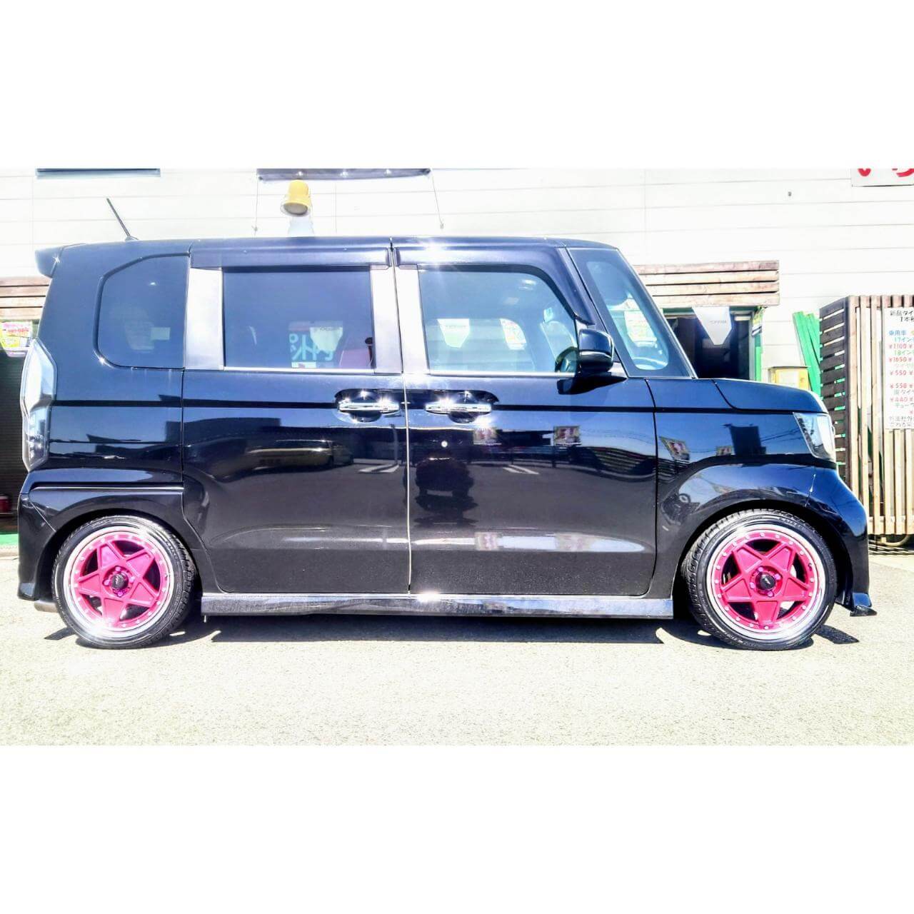 N-BOXにSHALLEN STAR | 株式会社ヨコハマタイヤガーデン関東