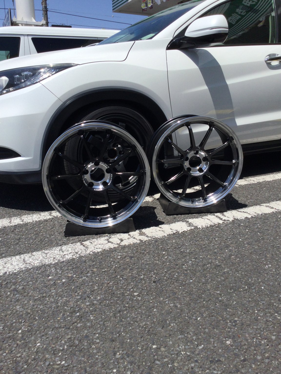 新作!RZ-DF2 期間限定で展示中!! | 株式会社ヨコハマタイヤガーデン関東