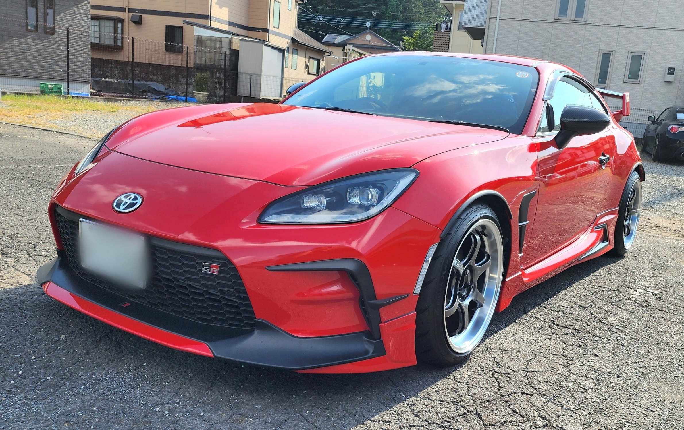 GR86 × ADVAN Racing R6 | 株式会社ヨコハマタイヤガーデン関東